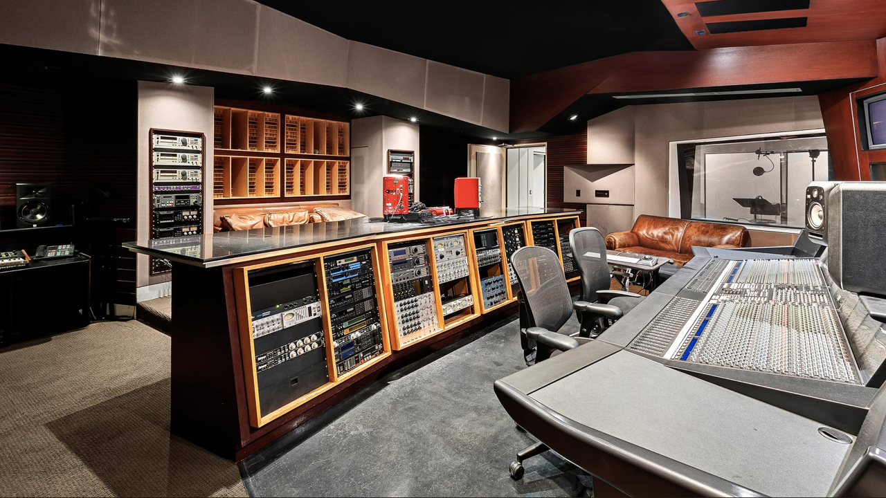 Babyface's recording studio – home to "125 Top 10 hits and 13 Grammy ...