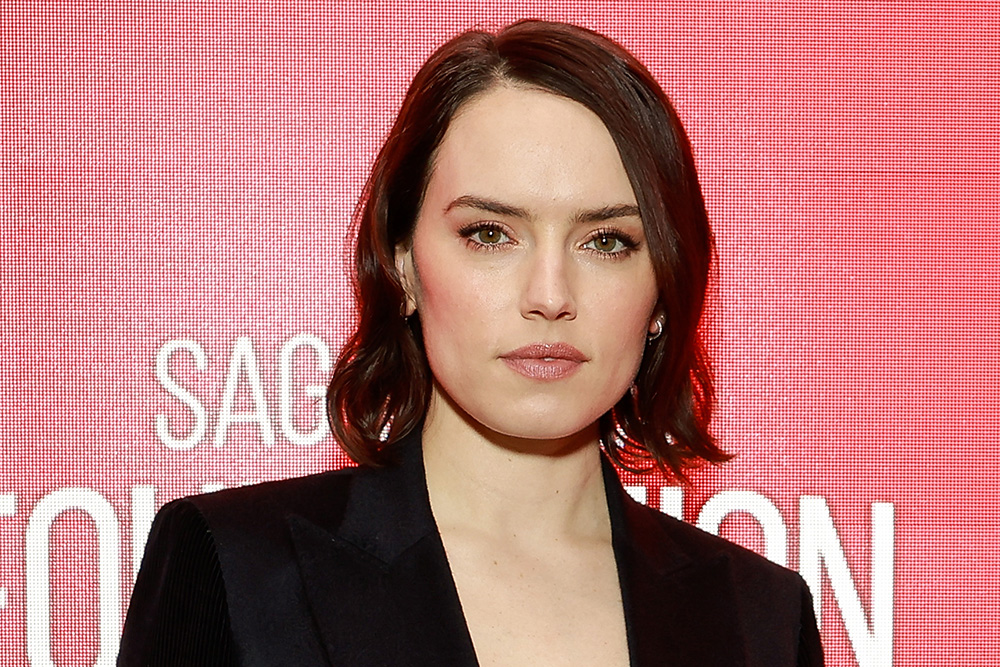 Daisy Ridley to Lead Action-Thriller ‘The Good Samaritan' From ‘Taken ...