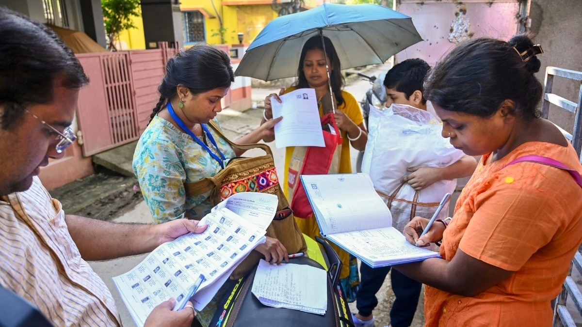 No work, no pay: Tamil Nadu warns staff planning strike over SIR workload