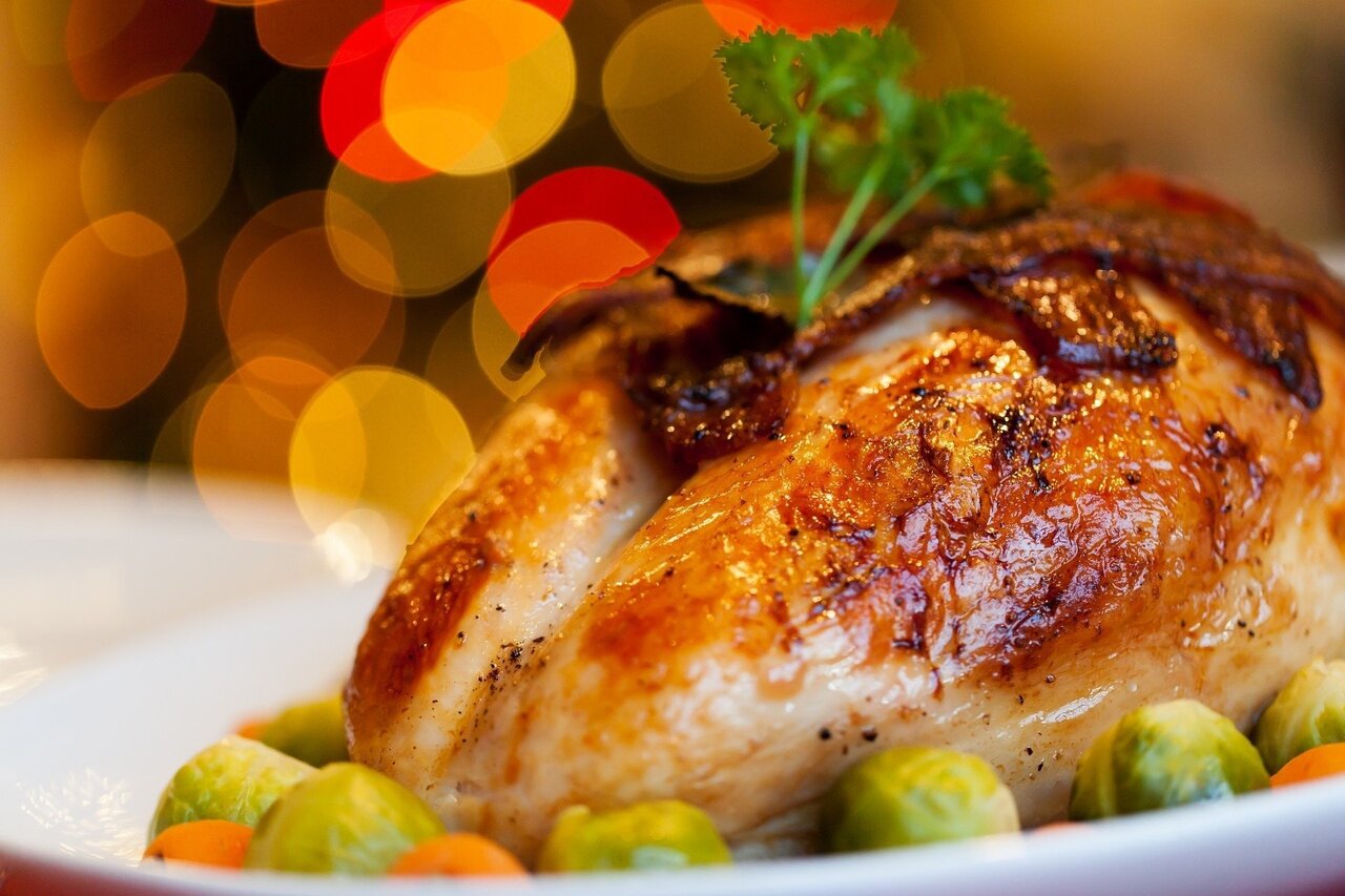 Don't stress over holiday overeating. A dietitian explains how a day of ...