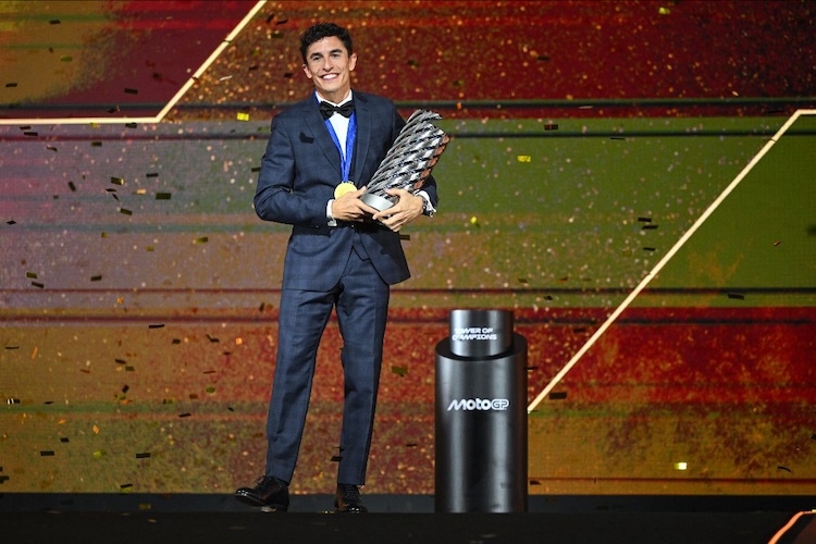 MotoGP Awards 2025 à Valence : Valentino Rossi hué et Marc Marquez ...