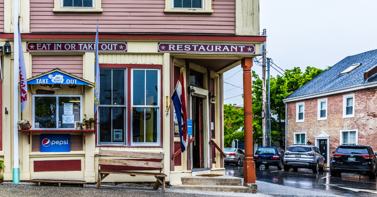 Discover the Maine Small Town That Looks Like a Hallmark Movie Set