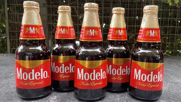REVIEW: Modelo Noche Especial Proves Holiday Beers Can Actually Be Great