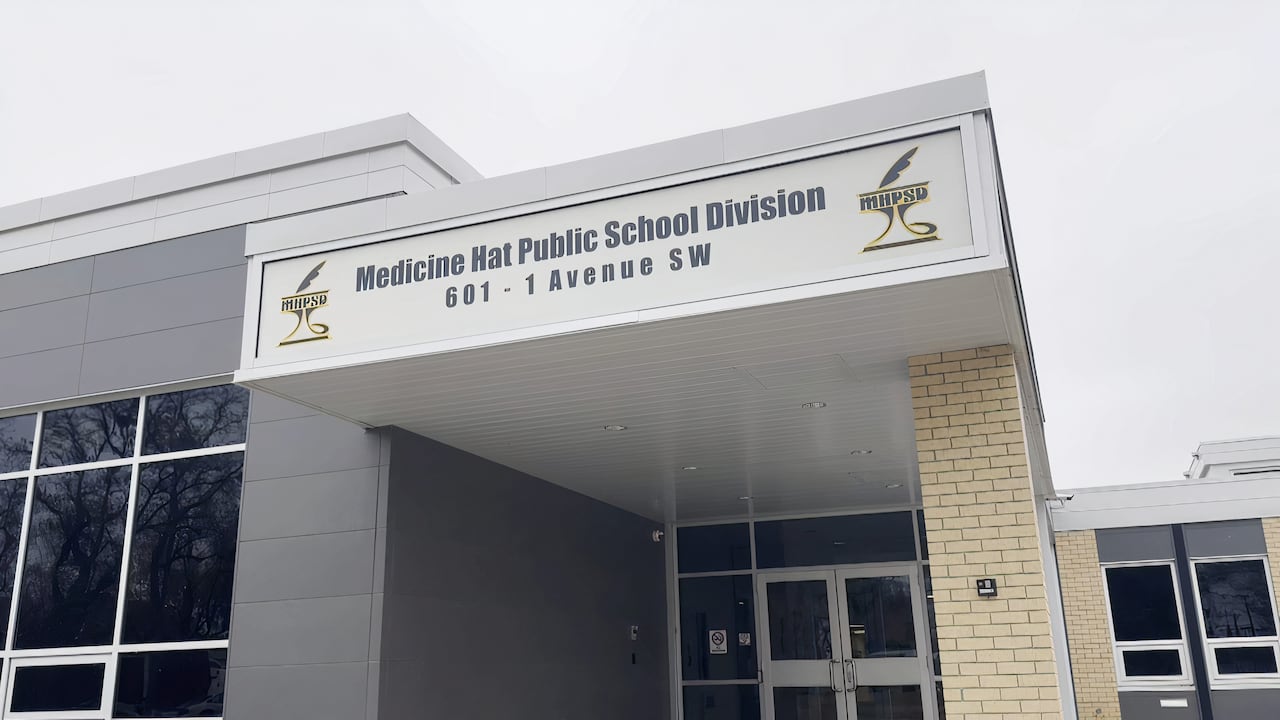Medicine Hat's public division considering closing 2 schools
