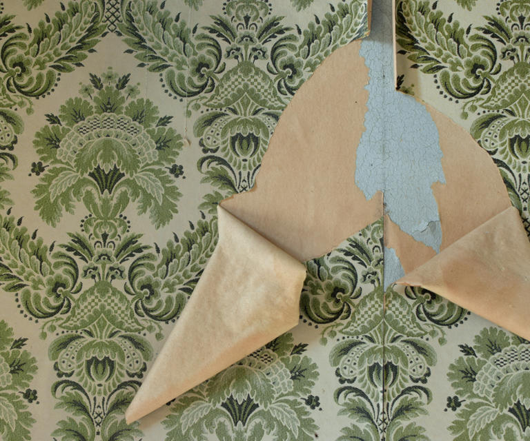 Can you ever skim over wallpaper and get a good result?