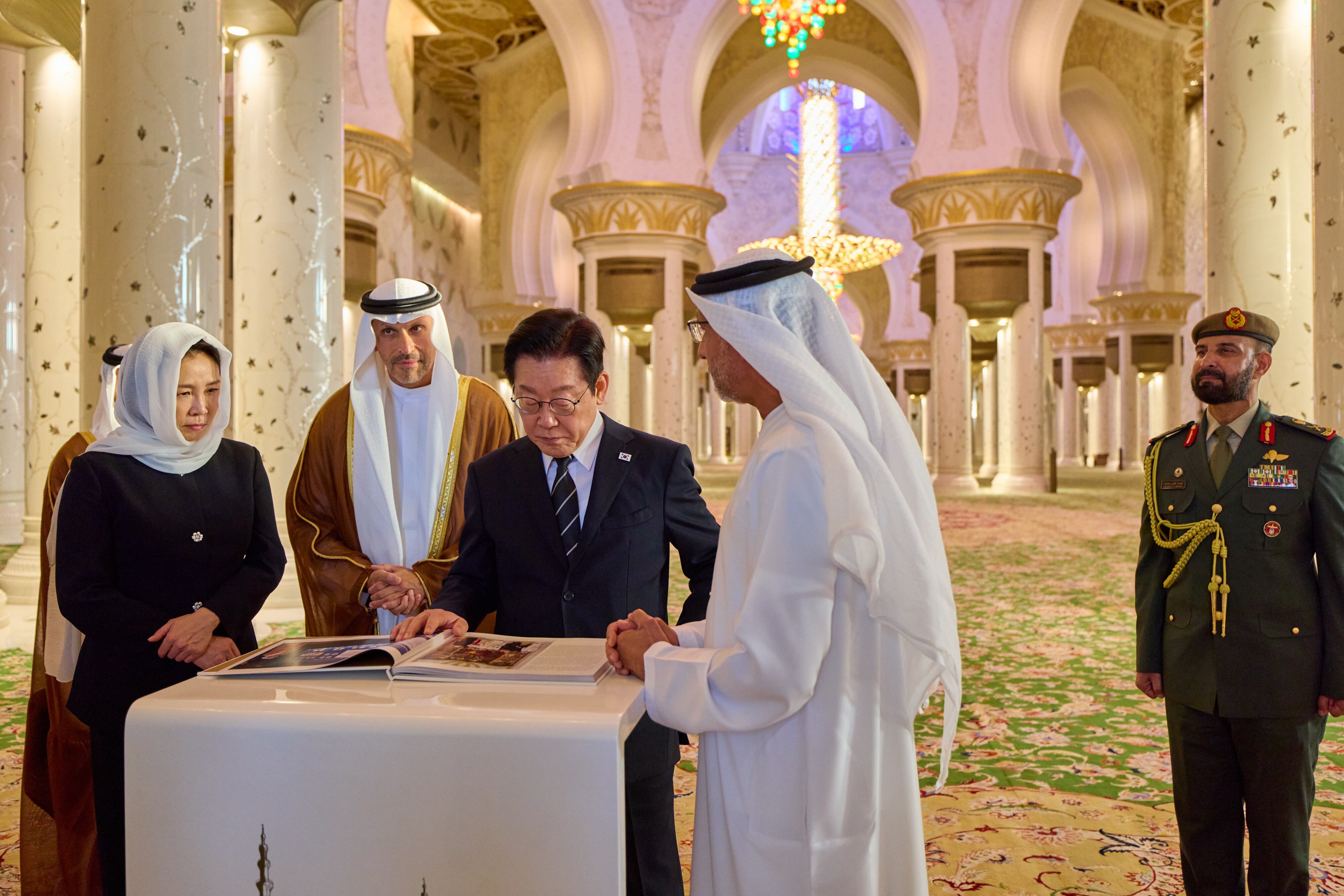 President Lee Jae-myung Names UAE Base Camp for Korean Culture Spread