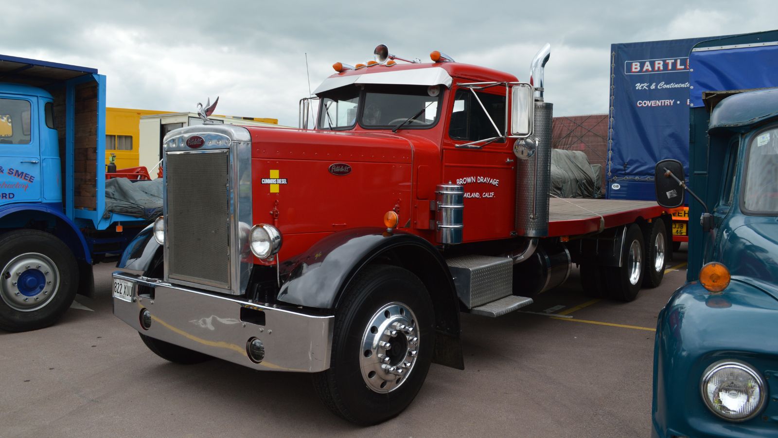 Before efficiency took over, these 1950s semi trucks turned heads