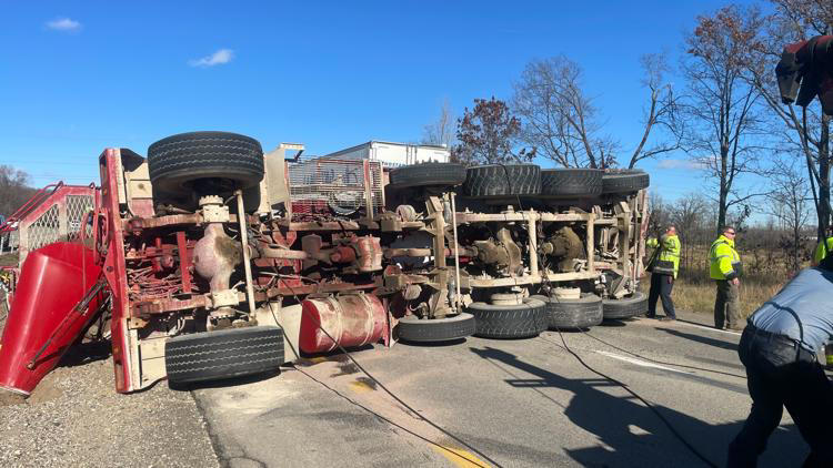 Minor injuries reported after cement truck loses control, crashes on US-131