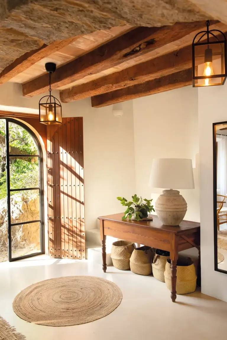 Consejos top de la interiorista Emma Guillén para un recibidor con estilo