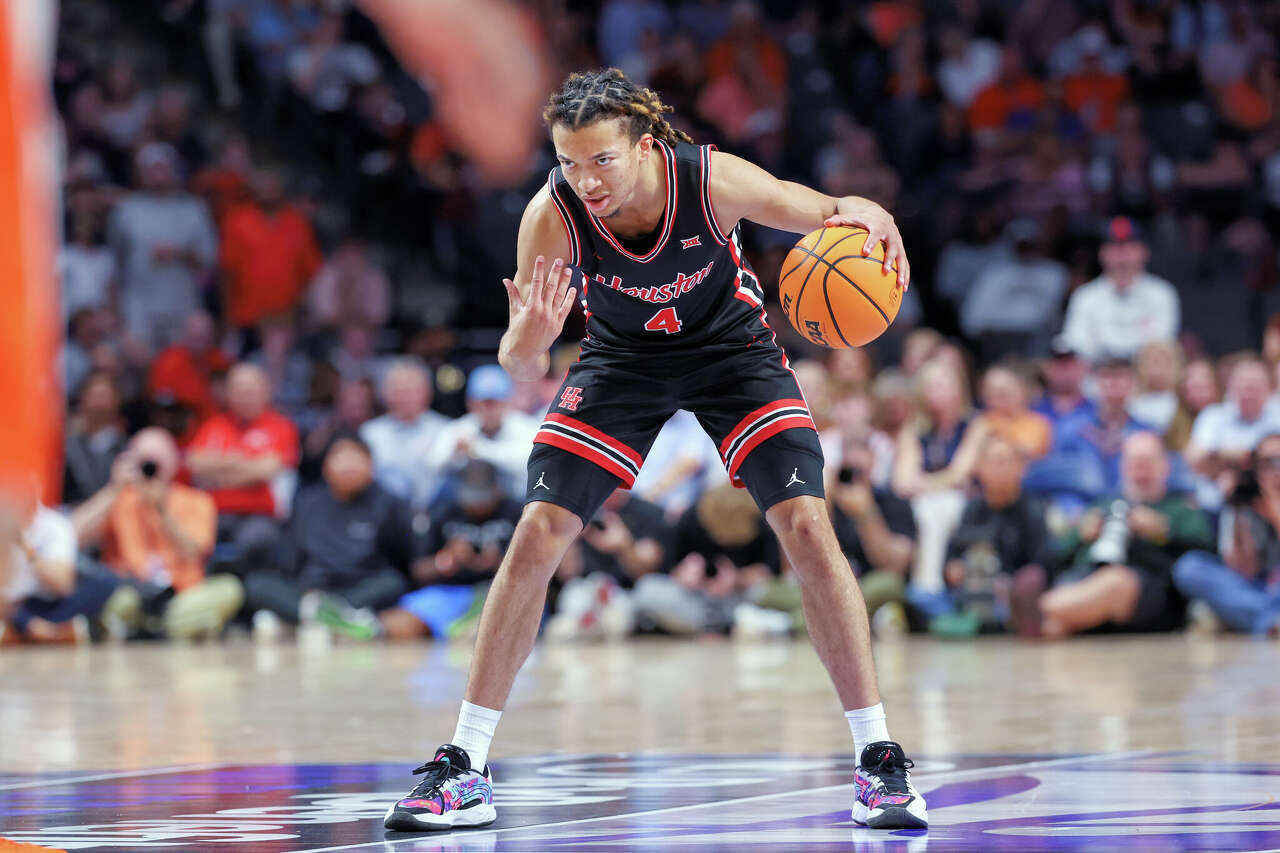 Houston's star freshmen brings whole new dynamic for legendary coach