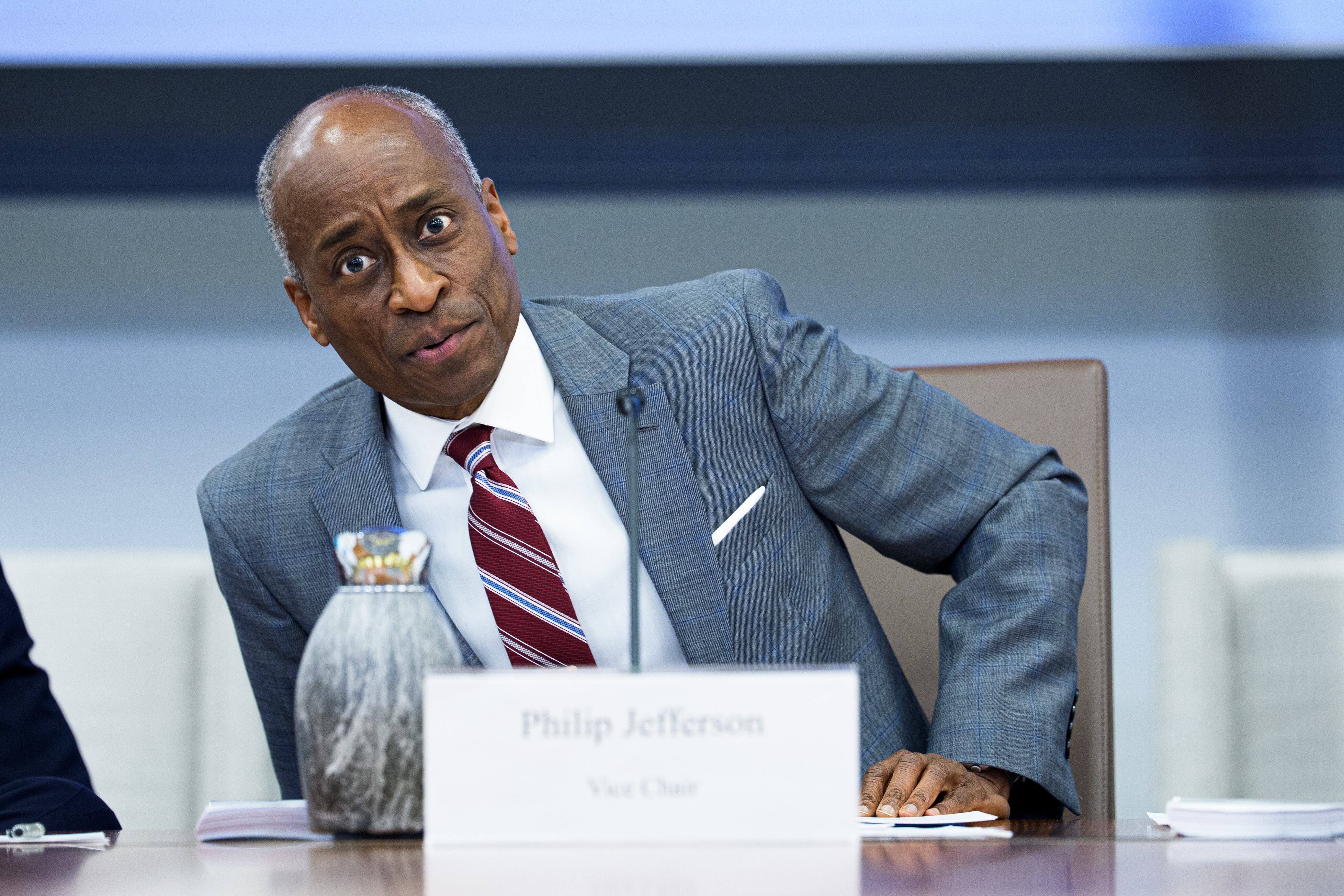 Federal Reserve Vice Chair Cautions Against December Rate Cut