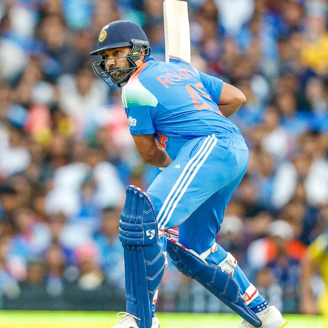 Not MS Dhoni, Virat Kohli, or Sachin Tendulkar: This cricketer's bat is ...