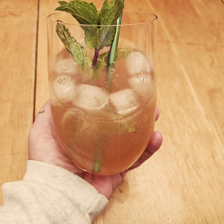 The Simple Way To Turn Ginger Ale Into a Fancy Fall Drink