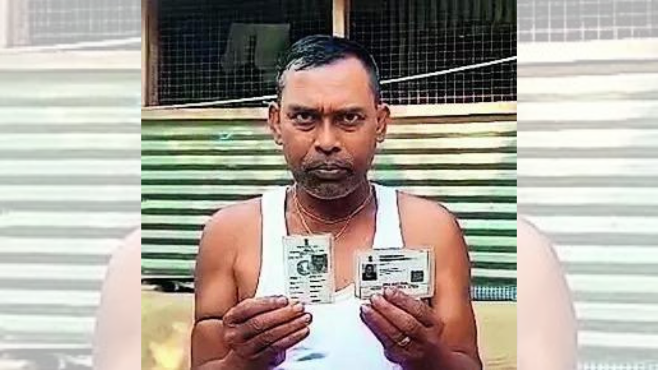Spooked by SIR, man returns home after 28 years to claim voter status