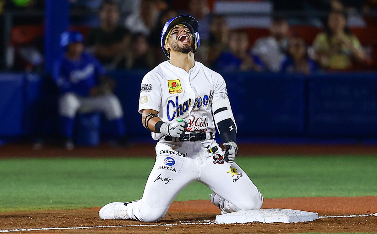 ¡Un rayo! Jared Serna rompe récord de triples en LMP apenas en 28 juegos