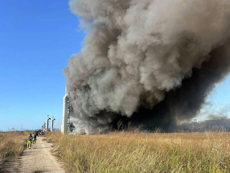 Massive Galveston County fire spares future desalination plant