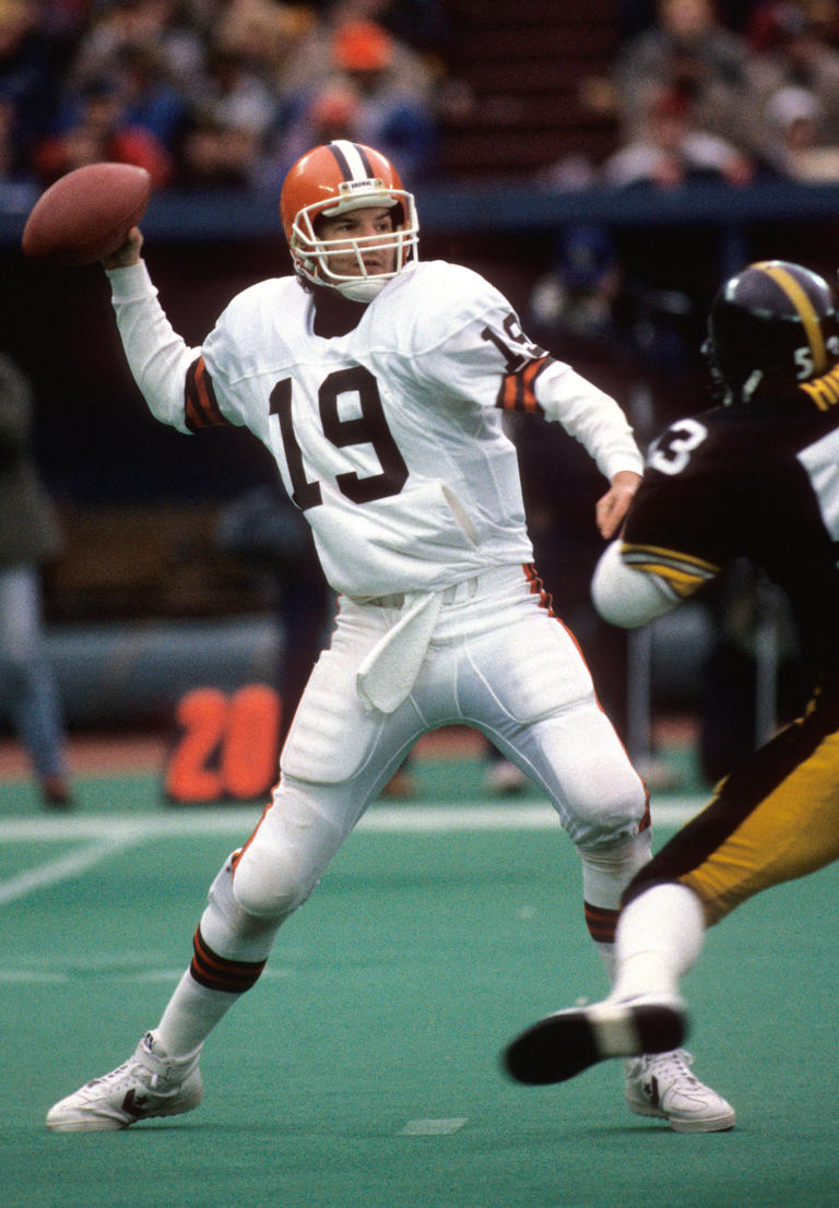 Photo flashback of former QB Bernie Kosar through the years