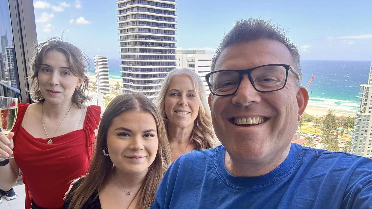 Aus leader quits after daughter in doco