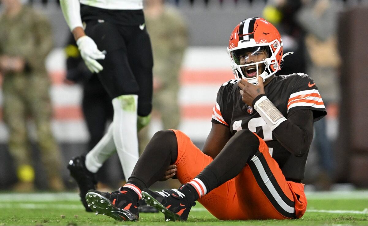 Entran a la casa del novato Shedeur Sanders durante su debut en la NFL ...