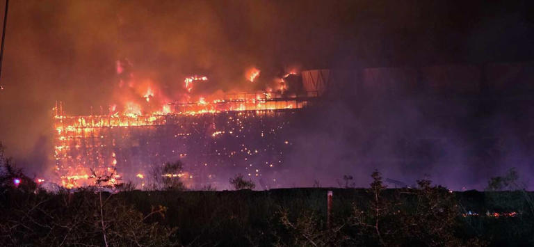 Future desalination site avoids massive blaze at defunct Galveston ...