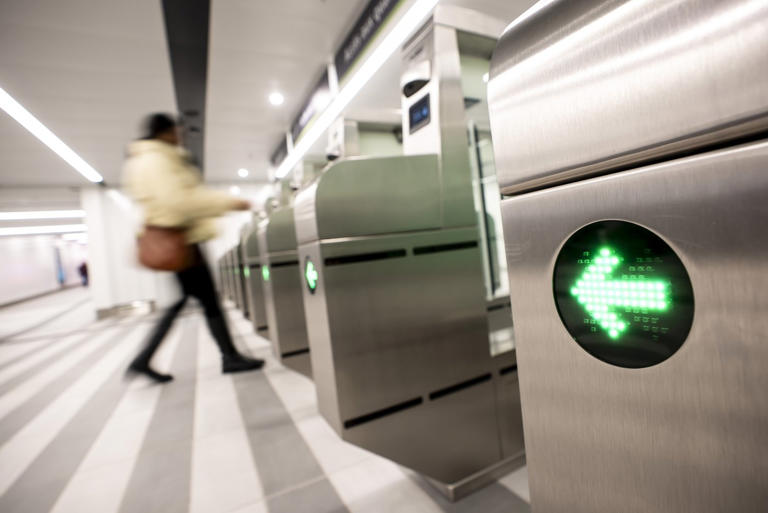 'Truly incredible': Commuters impressed with new branch of Montreal's ...