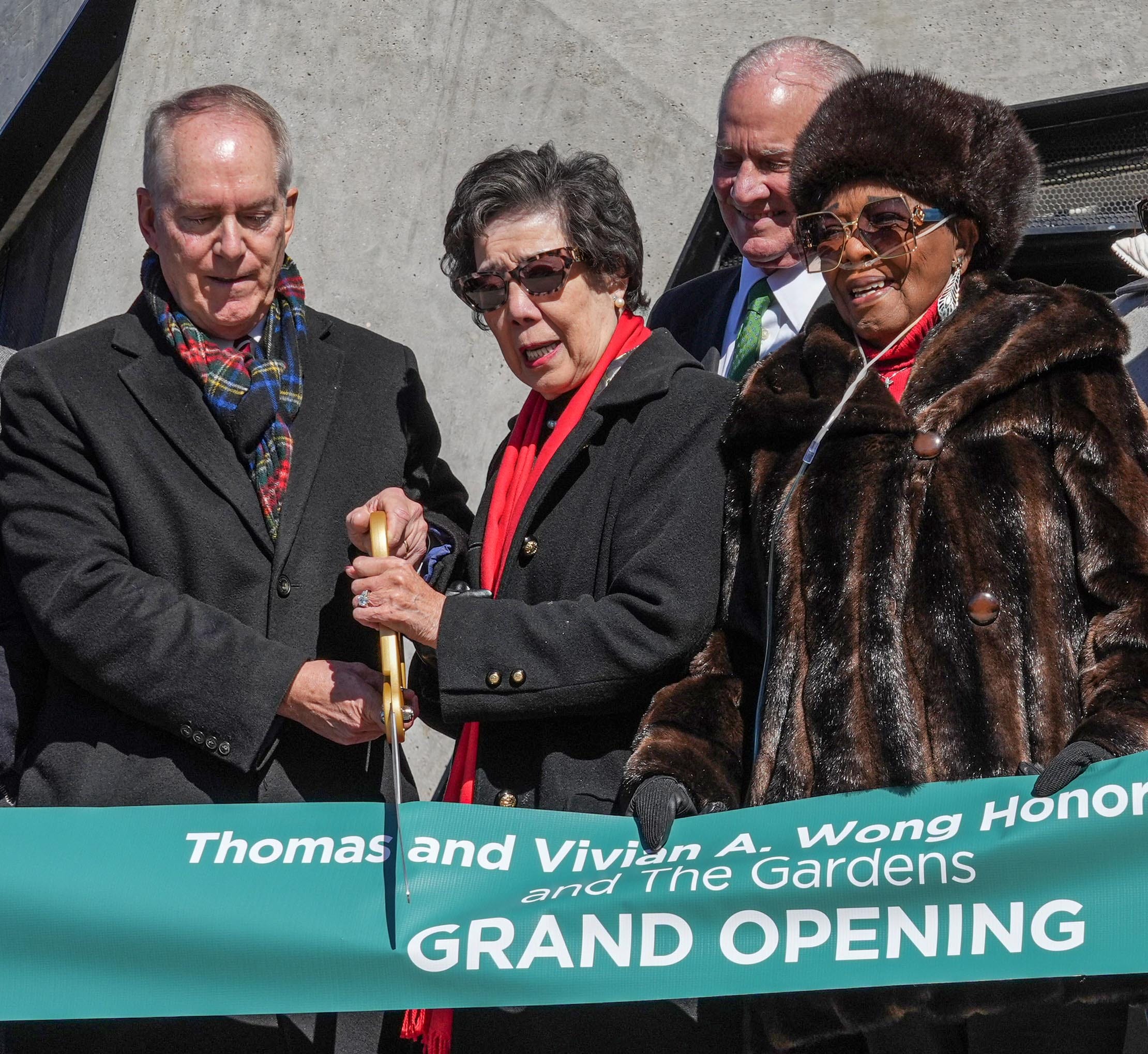 Greenville leader who pushed for pedestrian bridge, school and helped ...