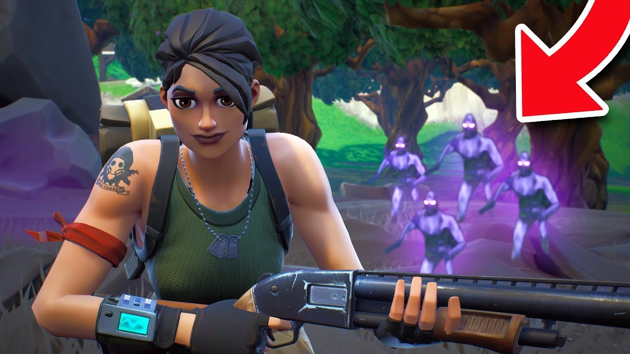 Haunting noobs as a ghost! (Shadow Stone) | Fortnite Battle Royale