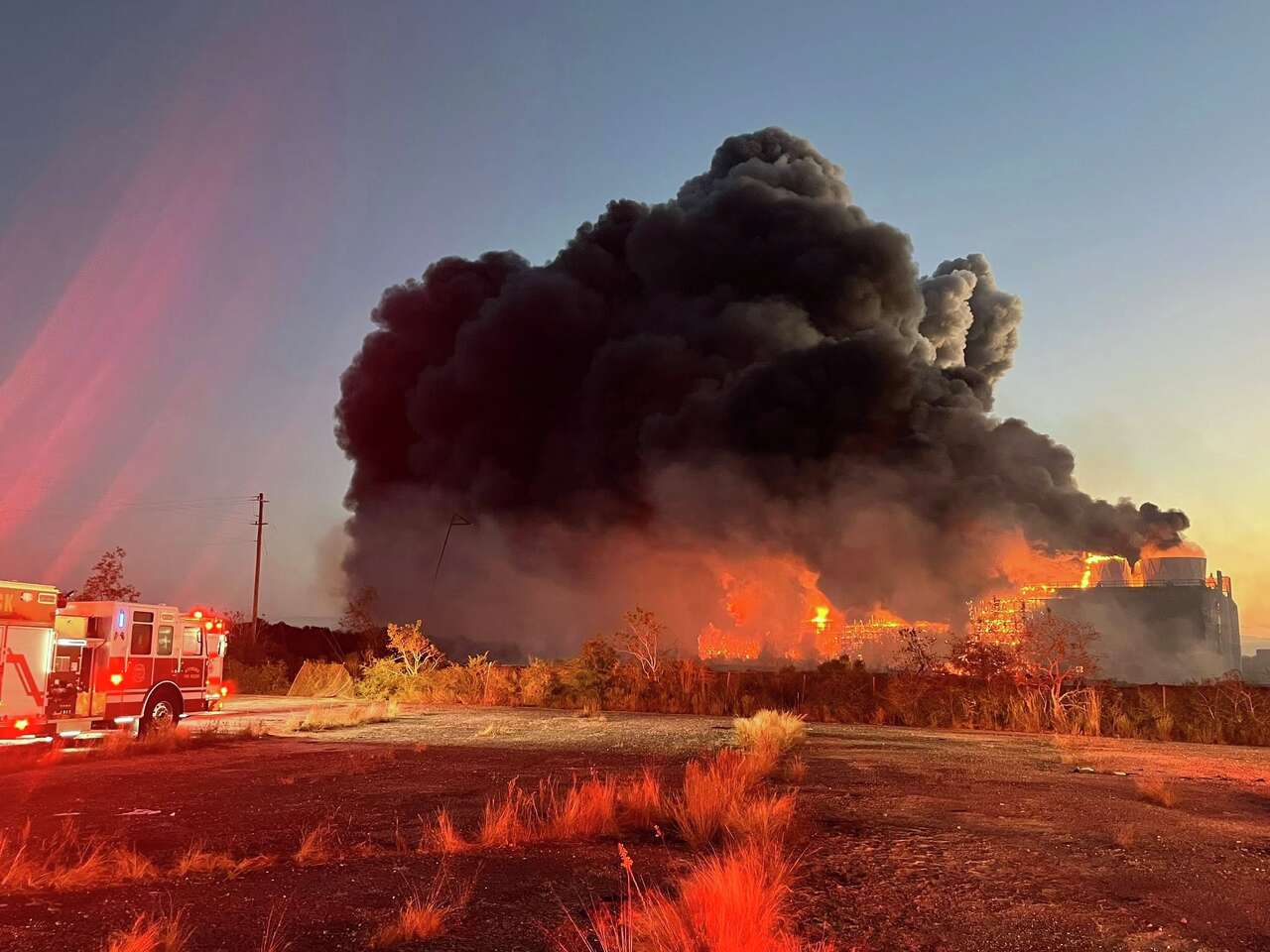 Massive Galveston County fire spares future desalination plant