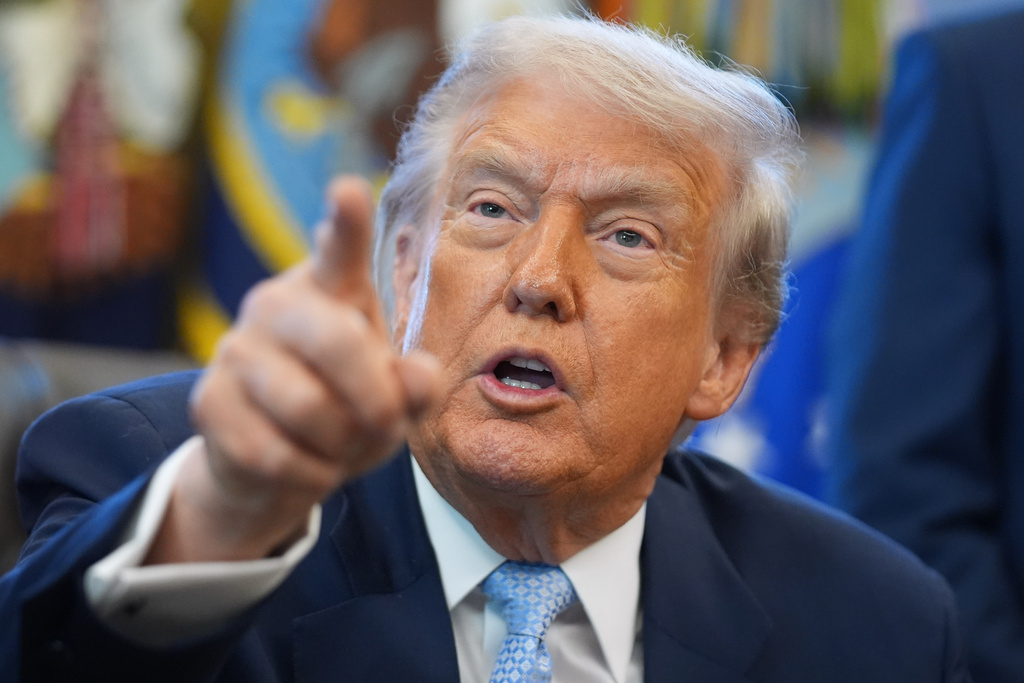 Trump says he will sell F-35s to Saudi Arabia on eve of crown prince's ...