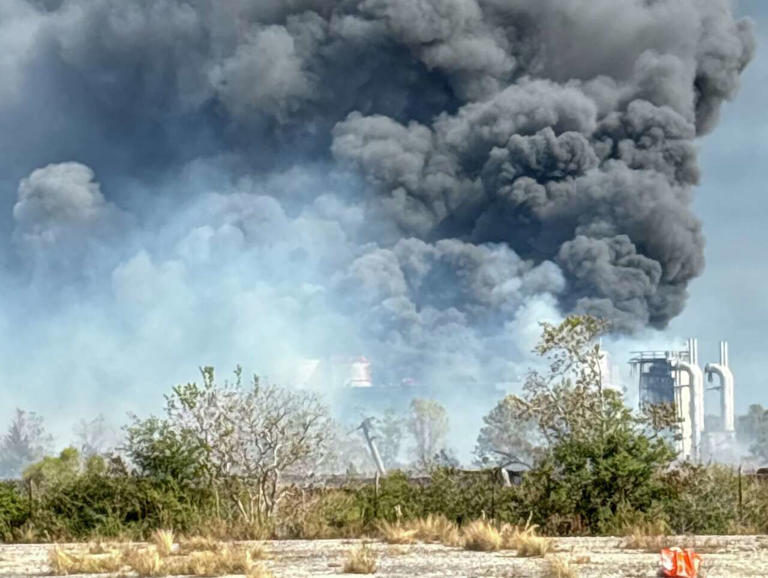 Massive Galveston County fire spares future desalination plant
