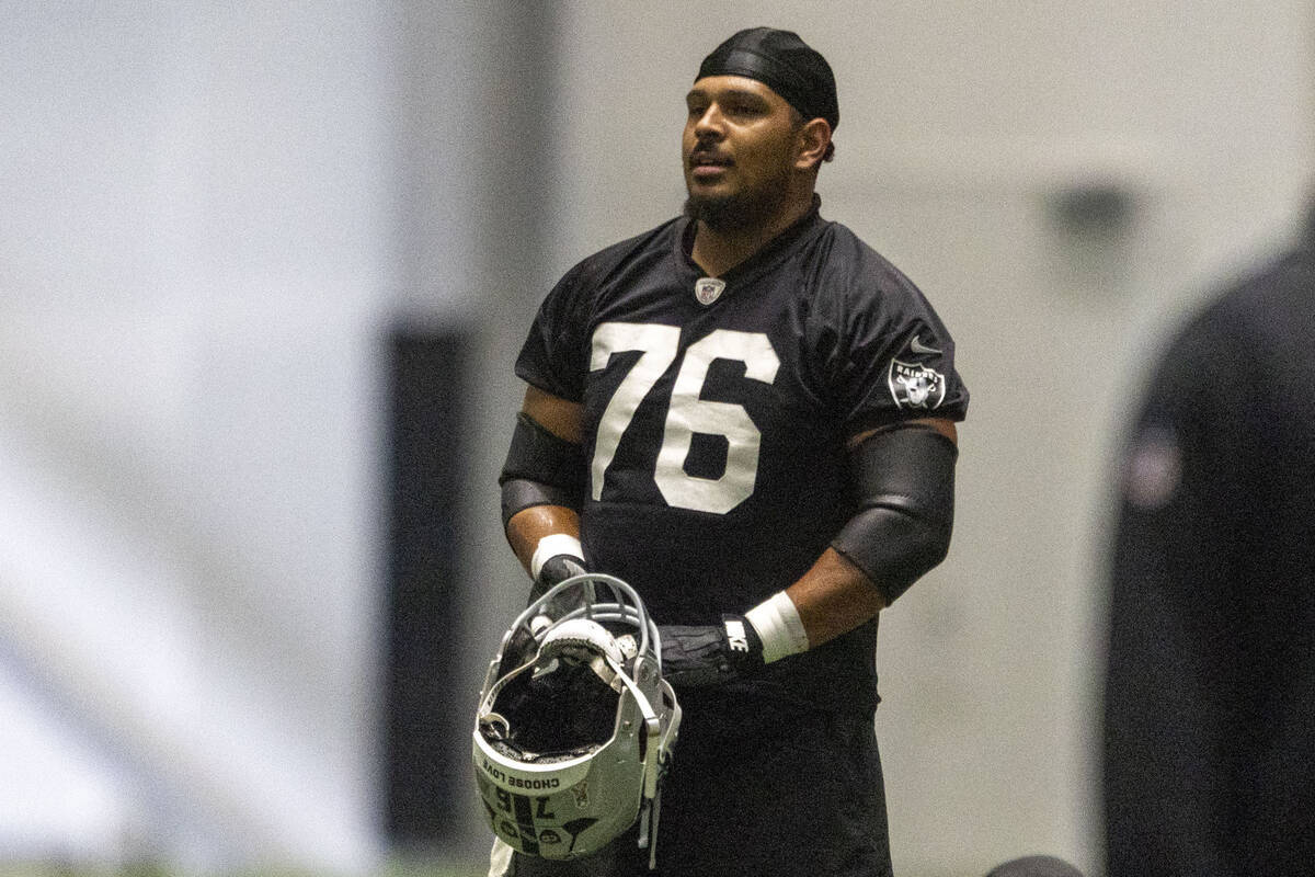 Raiders’ rookie guard remains inactive despite Powers-Johnson’s injury