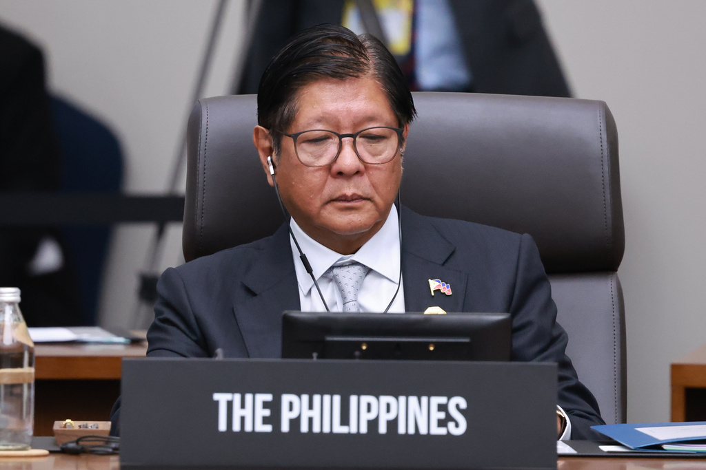 Philippine President Ferdinand Marcos Jr. rejects his sister's ...