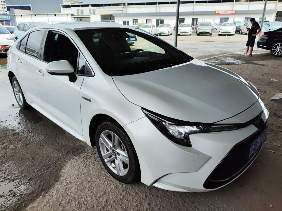 丰田 雷凌 2022款 双擎 1.8H E-CVT尊享版实拍图