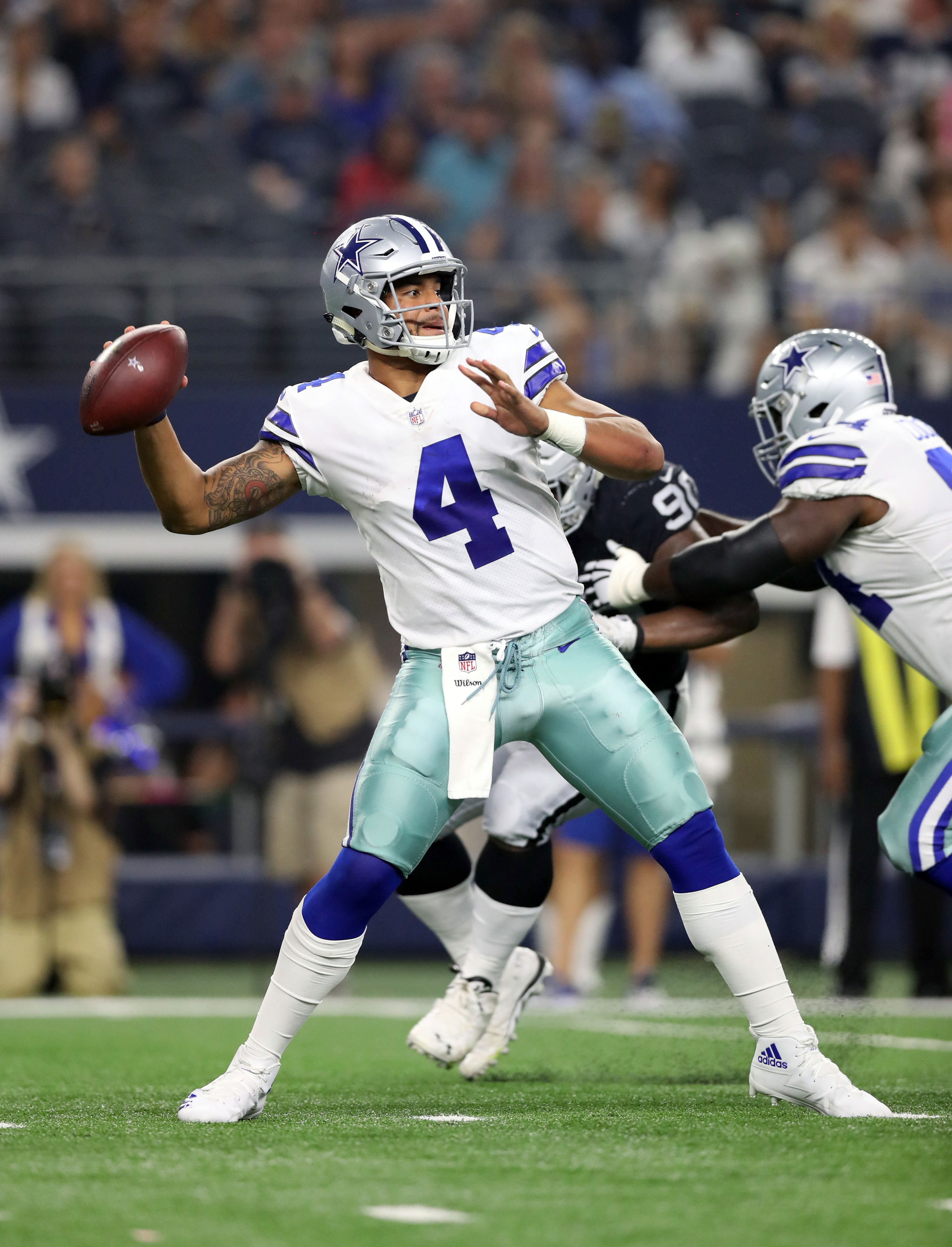 Monday Night Football: Dallas Cowboys @ Las Vegas Raiders Open Live ...