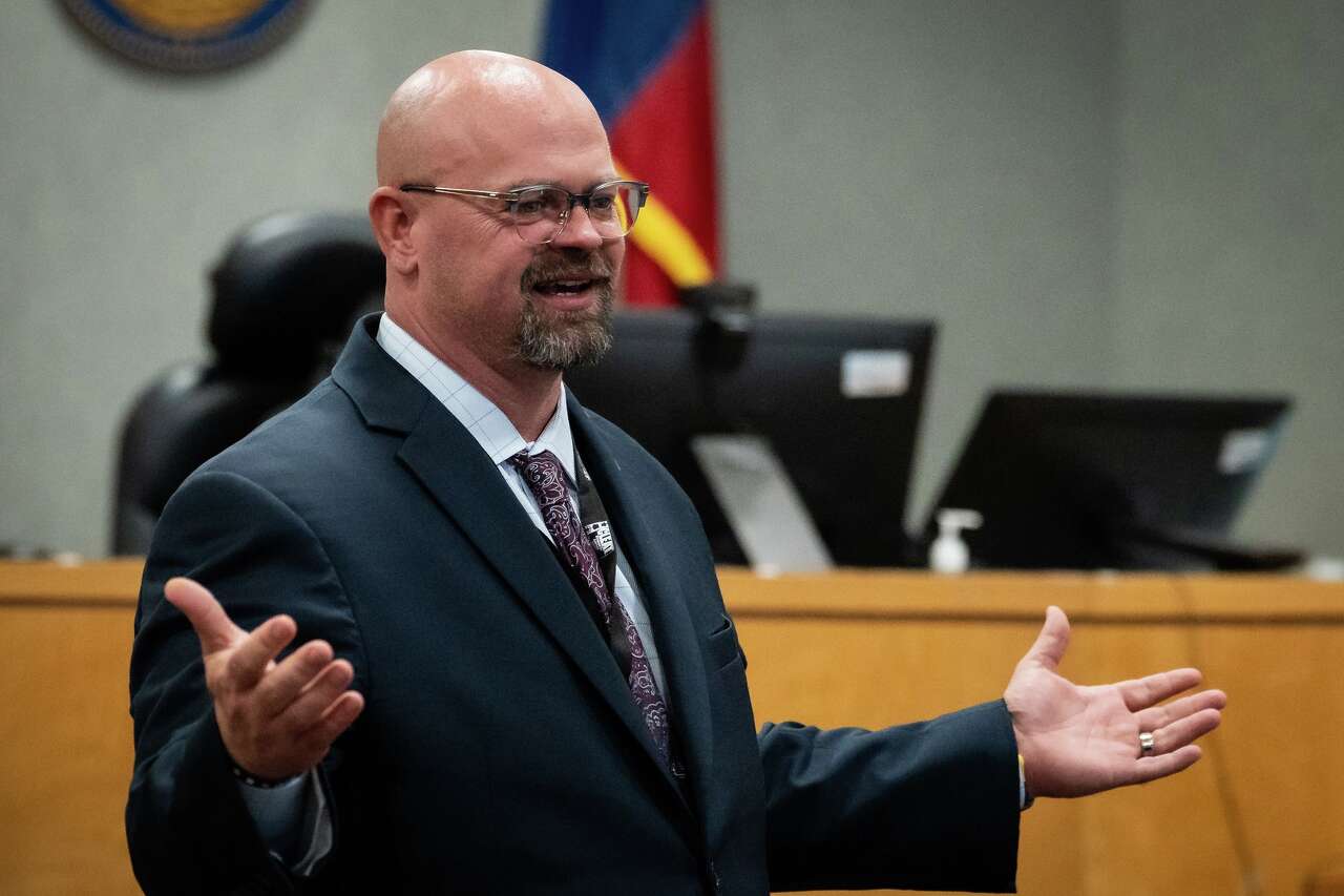 Jury deadlocks in trial of Austin officer who killed Rajan Moonesinghe