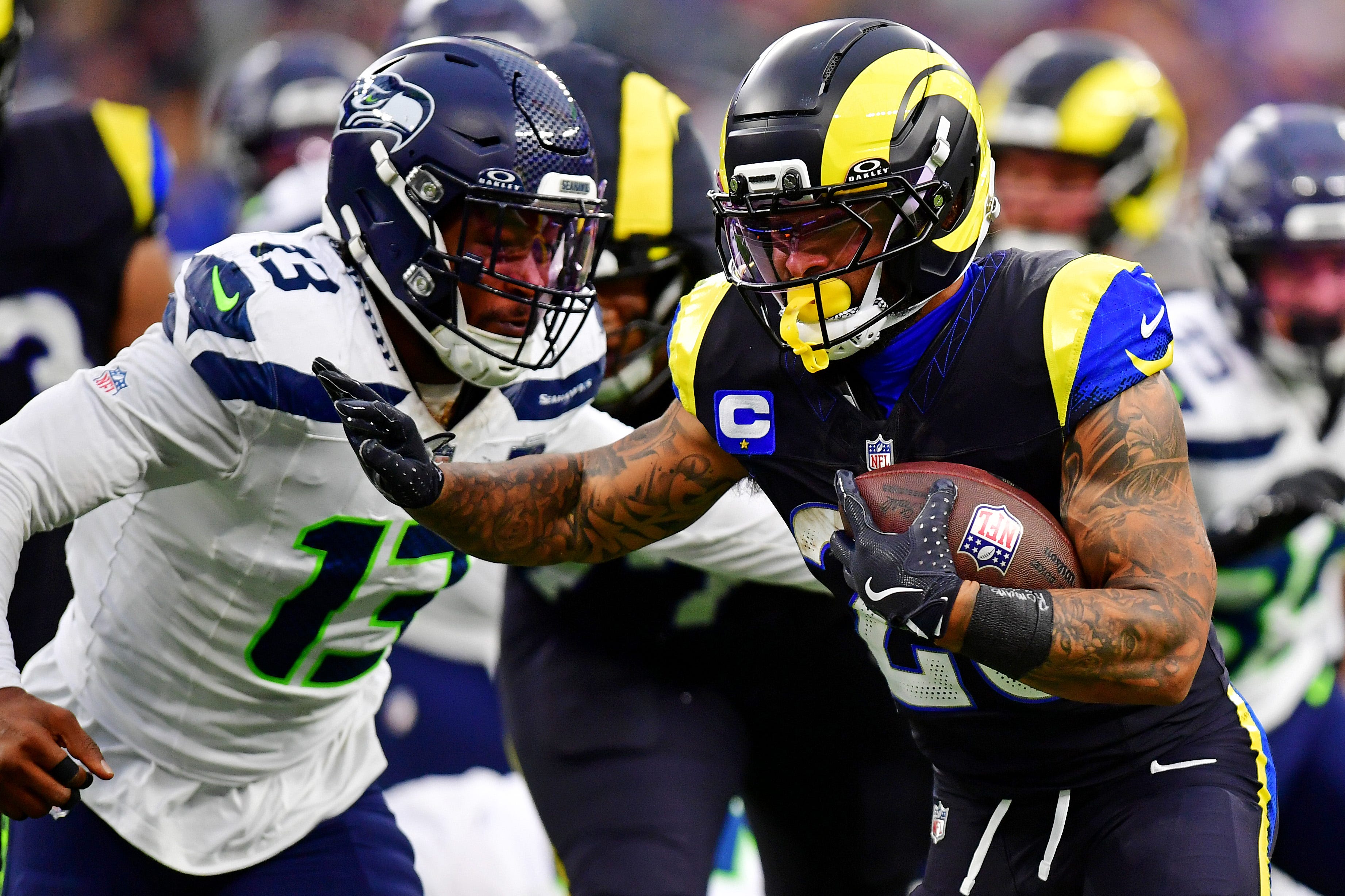 Seahawks LB Ernest Jones IV has strong words about QB Sam Darnold