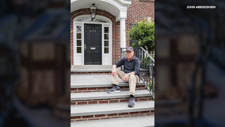 Original owner of 'Home Alone' house writes memoir about iconic movie
