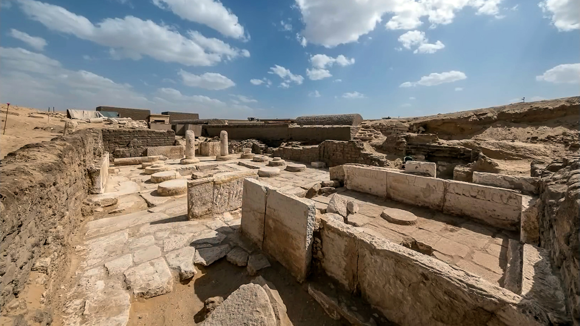 3,200-Year Tomb: New Saqqara Discovery Reveals Secrets of Egypt’s Elite