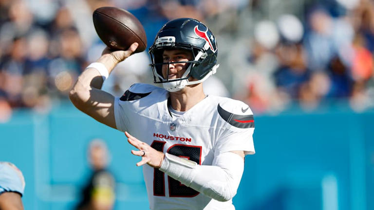 Back to back wins earn Texans backup quarterback Davis Mills a new nickname