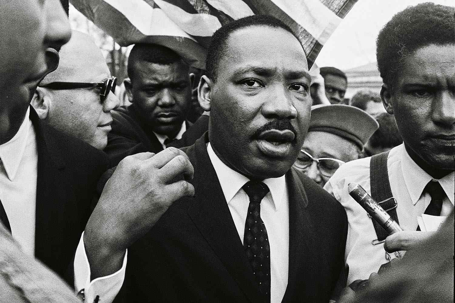 Photographer Captured 'Extremely Emotional' Scene in Martin Luther King ...