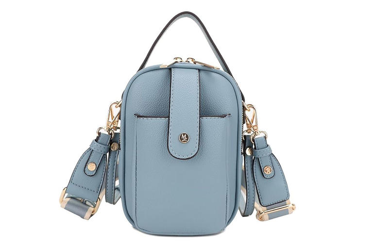 Oprah Winfrey's favorite crossbody bag is a just-right size for hands ...
