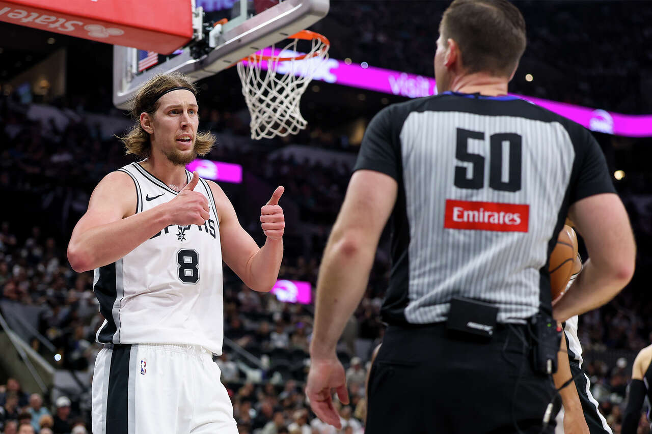 How Spurs' Kelly Olynyk and his wife helped a dog in San Antonio on ...