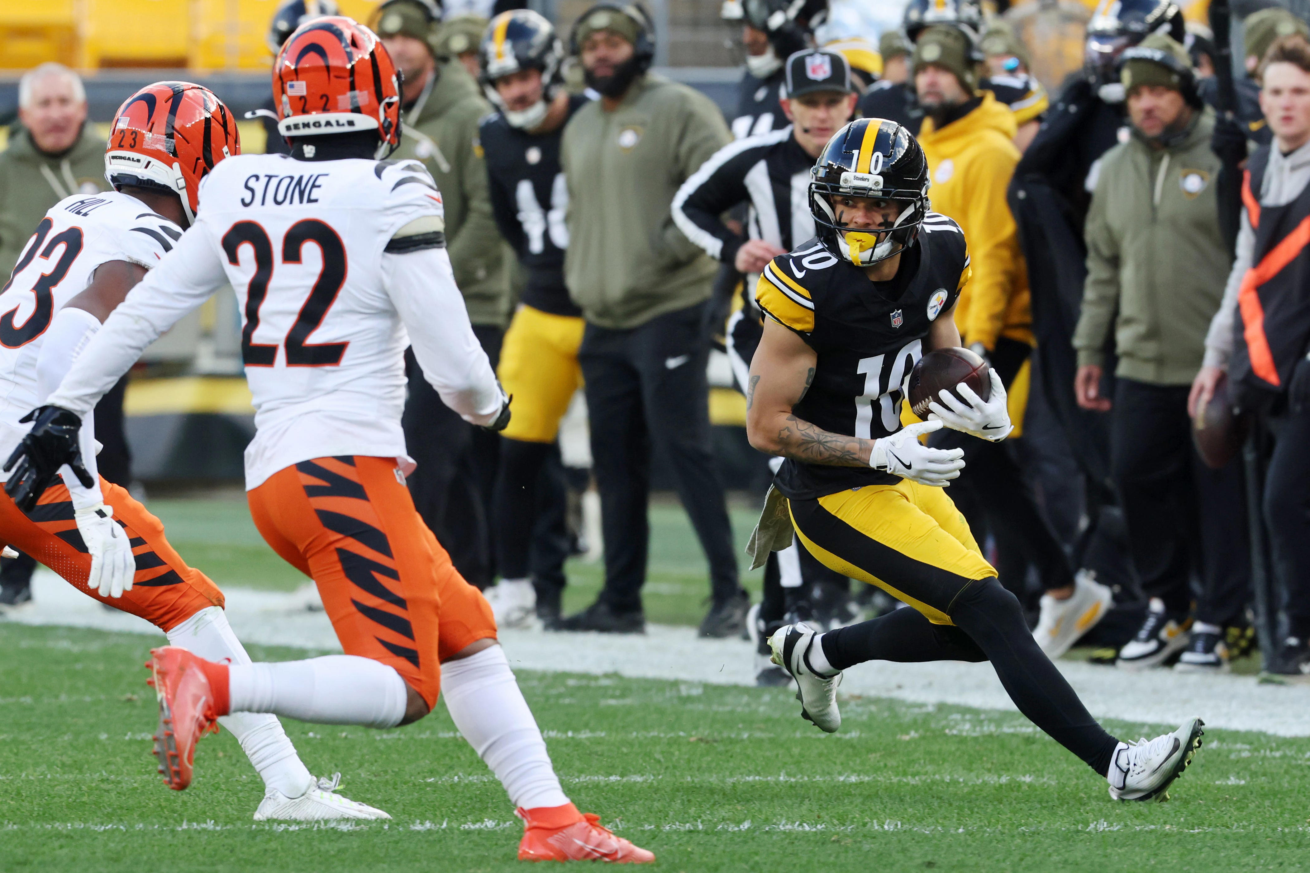 Steelers offensive snap counts, Week 11: Roman Wilson outplays Calvin ...