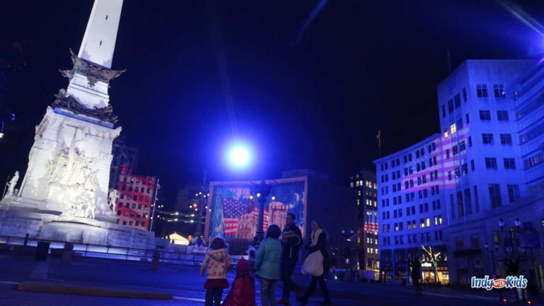 12 Best Walk-Through Christmas Light Displays | Indianapolis with Kids