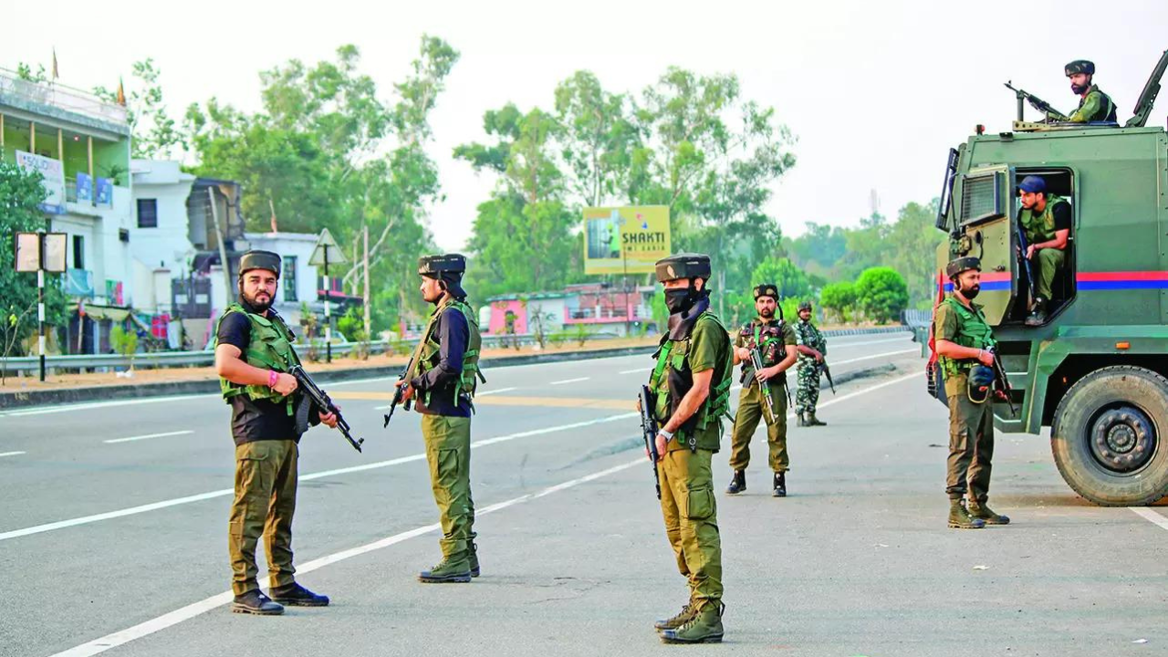 Poonch police announce Rs 5 lakh reward for info on terrorists' activities