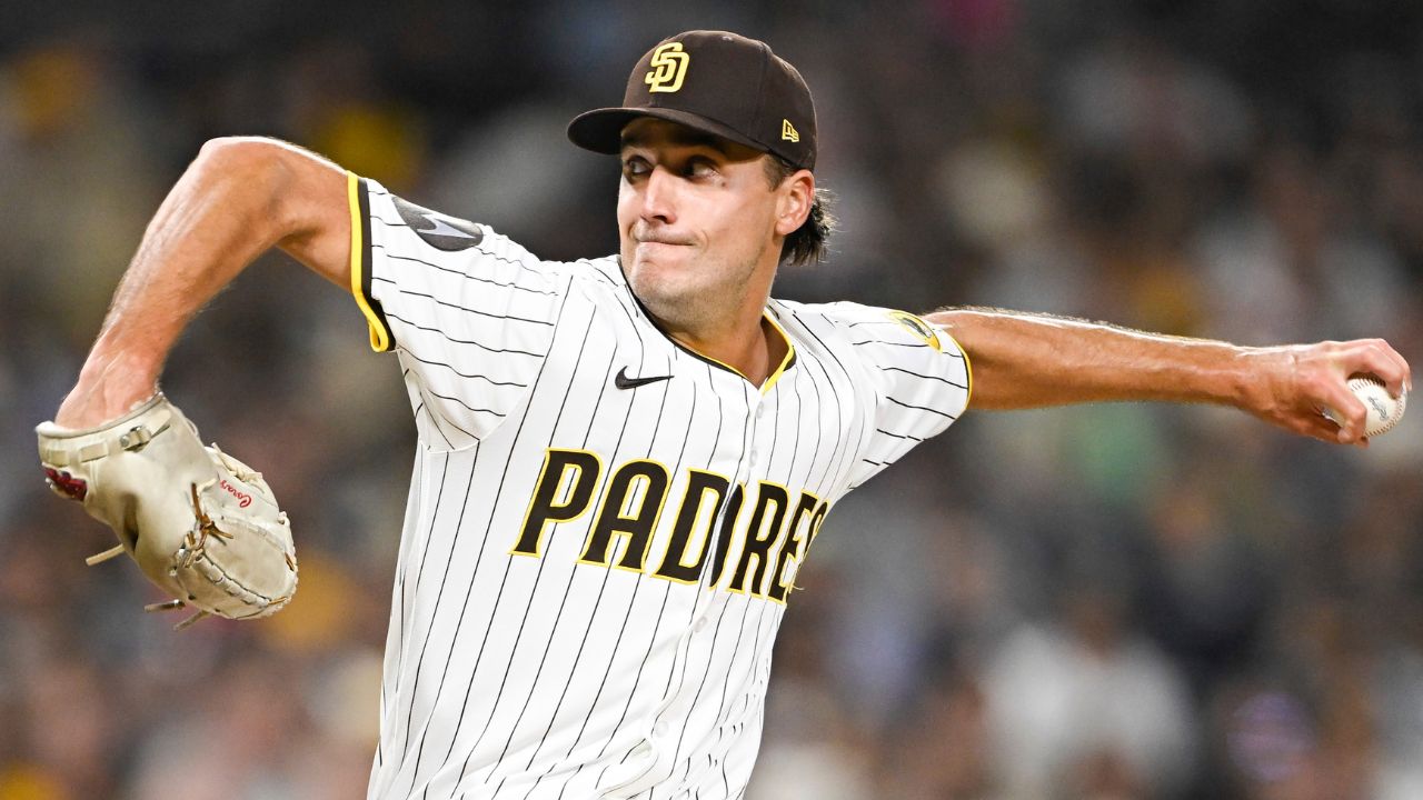 Padres re-sign left-hander Kyle Hart to one-year contract