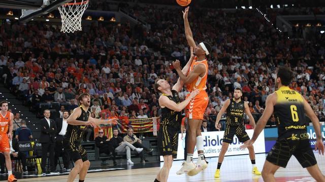 La exhibición de Kameron Taylor en la victoria de Valencia Basket ...