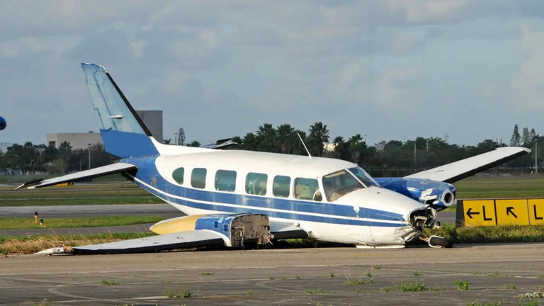 Mesa Plane Crash Today: All On PA-28 Cherokee After Emergency Landing ...