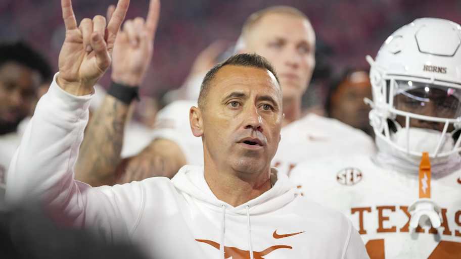 Steve Sarkisian Warns Texas Longhorns About 'Very Scary' Arkansas Game