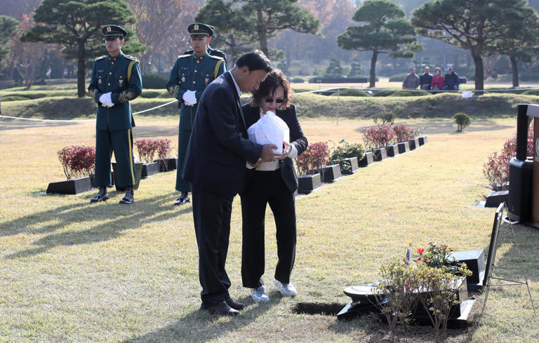 U.S. Korean War Veteran Laid to Rest at UN Memorial Cemetery